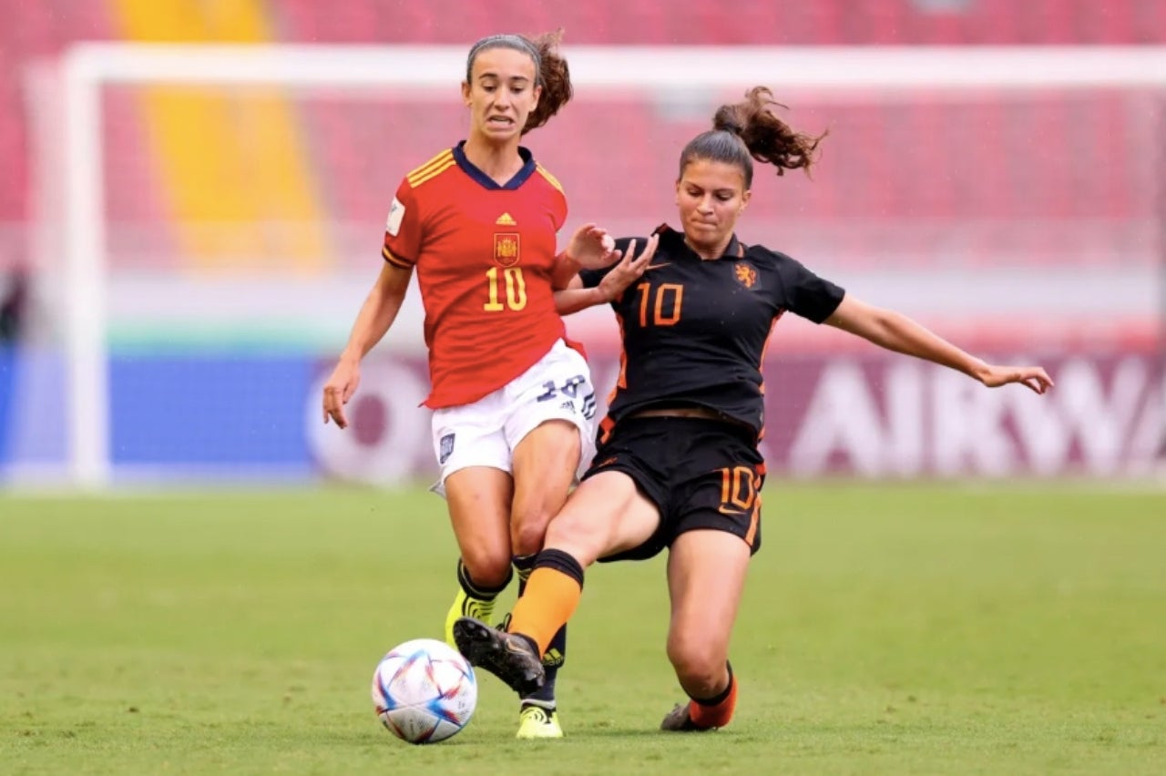 Júlia Bartel, al top 25 de les futbolistes joves del món amb més talent